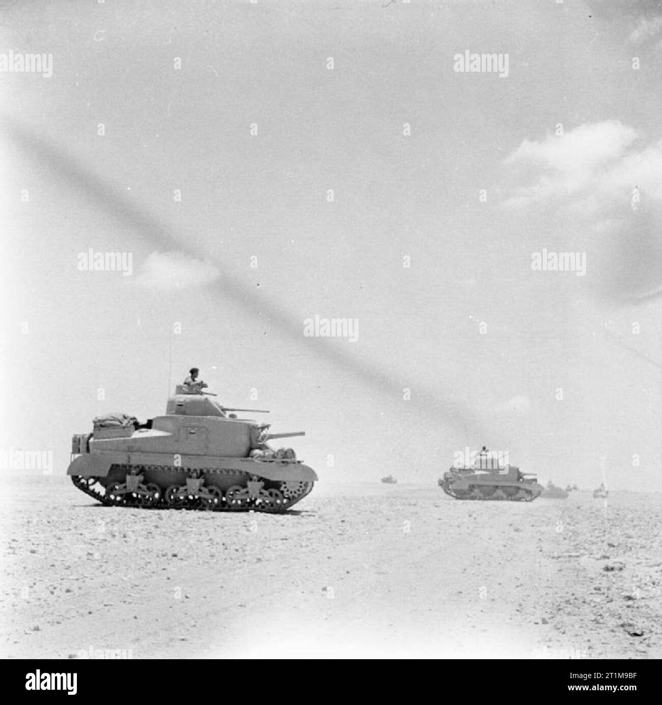 The British Army in North Africa Lee tanks of 'C' Squadron, 4th (Queen ...