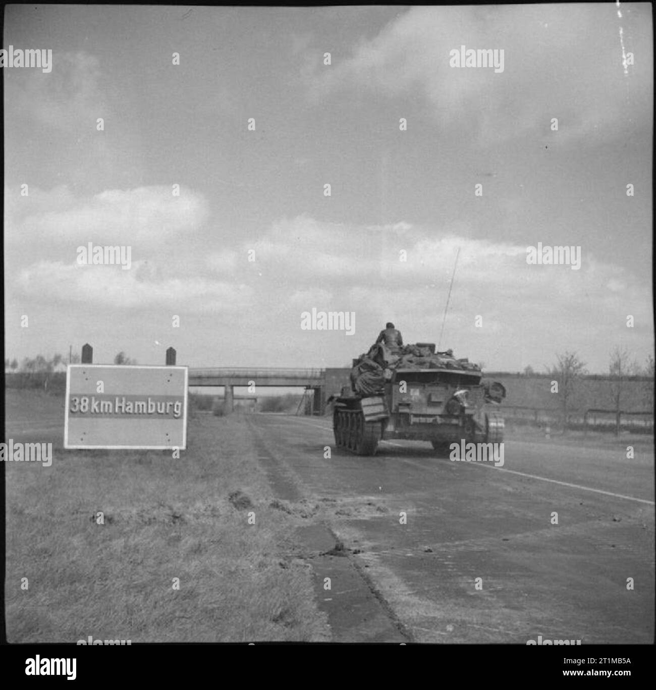 The British Army in North-west Europe 1944-45 A Cromwell tank of 7th ...