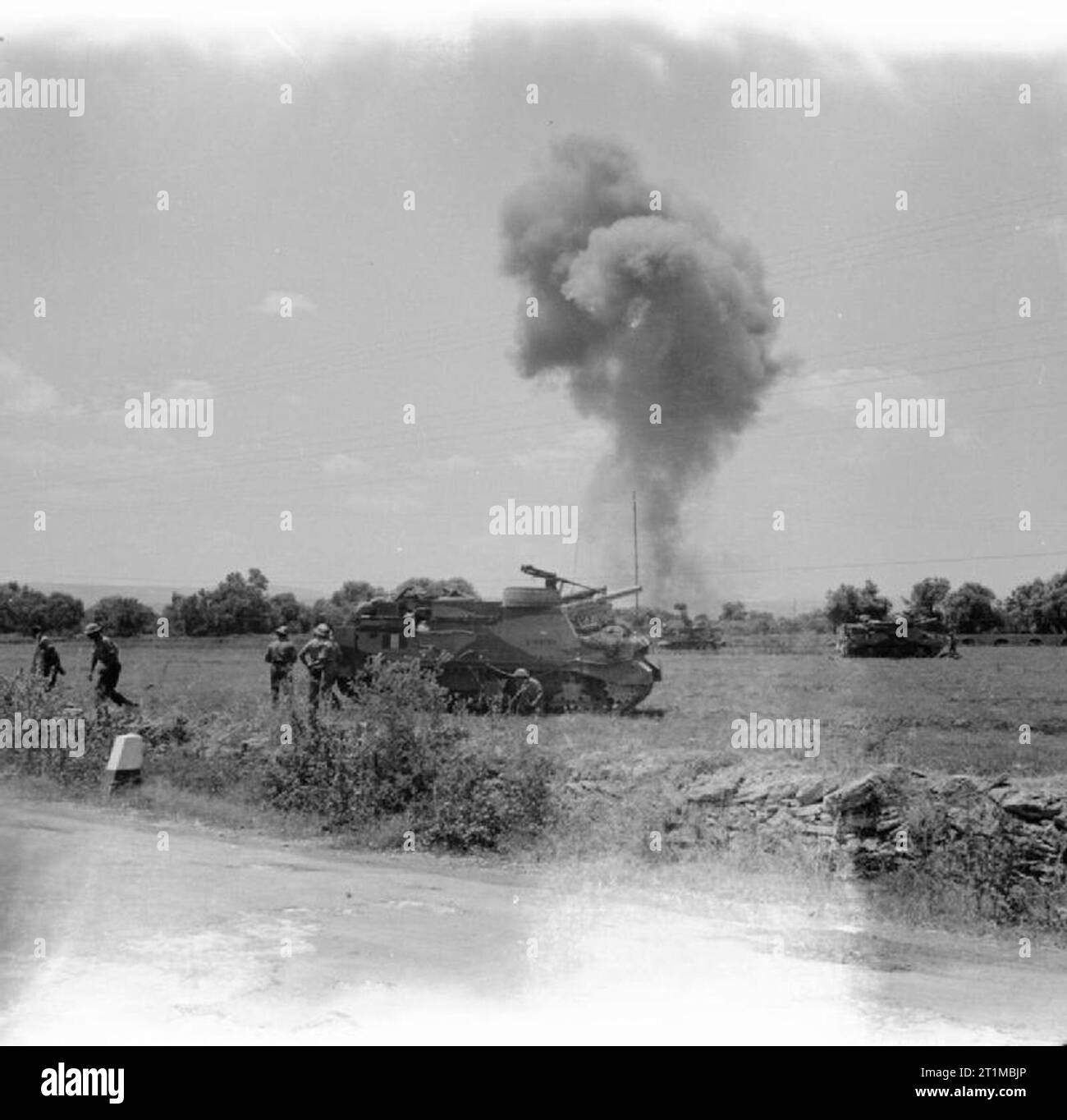 The British Army in Sicily 1943 Priest 105mm self-propelled guns in ...