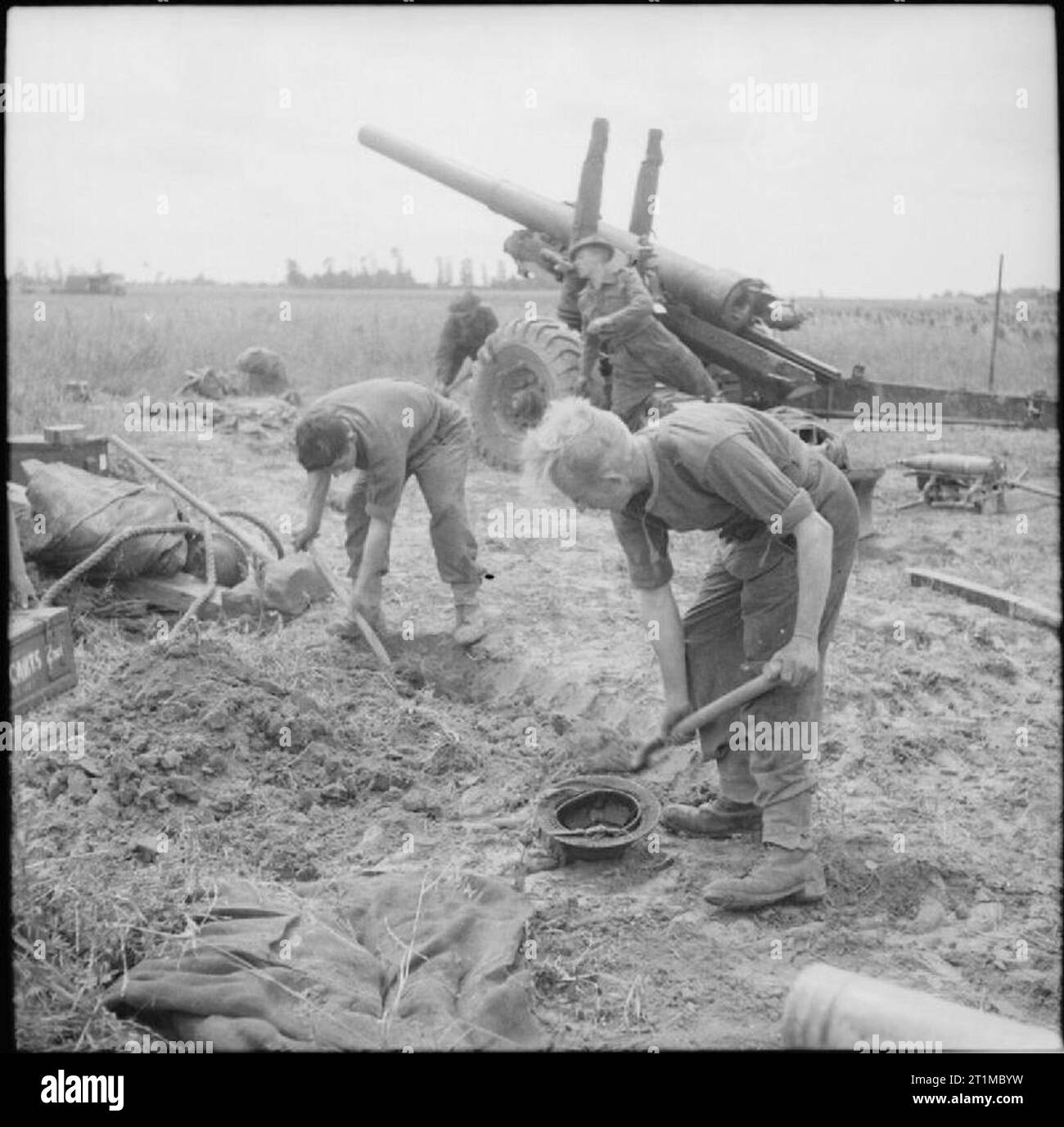 The British Army in the Normandy Campaign 1944 5.5-inch gun crew ...