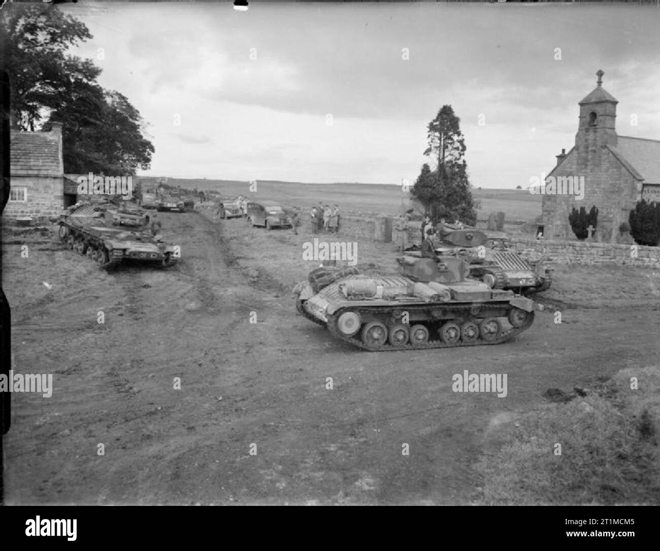 The British Army in the United Kingdom 1939-45 Valentine tanks of 11th ...
