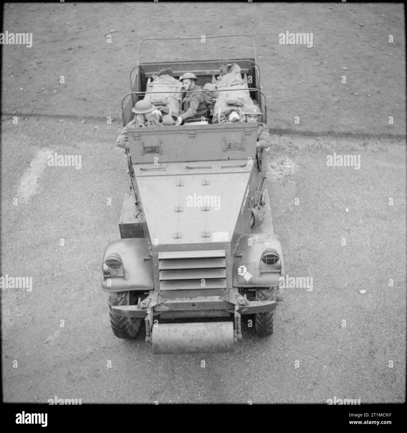 The British Army in the United Kingdom 1939-45 American-built White ...