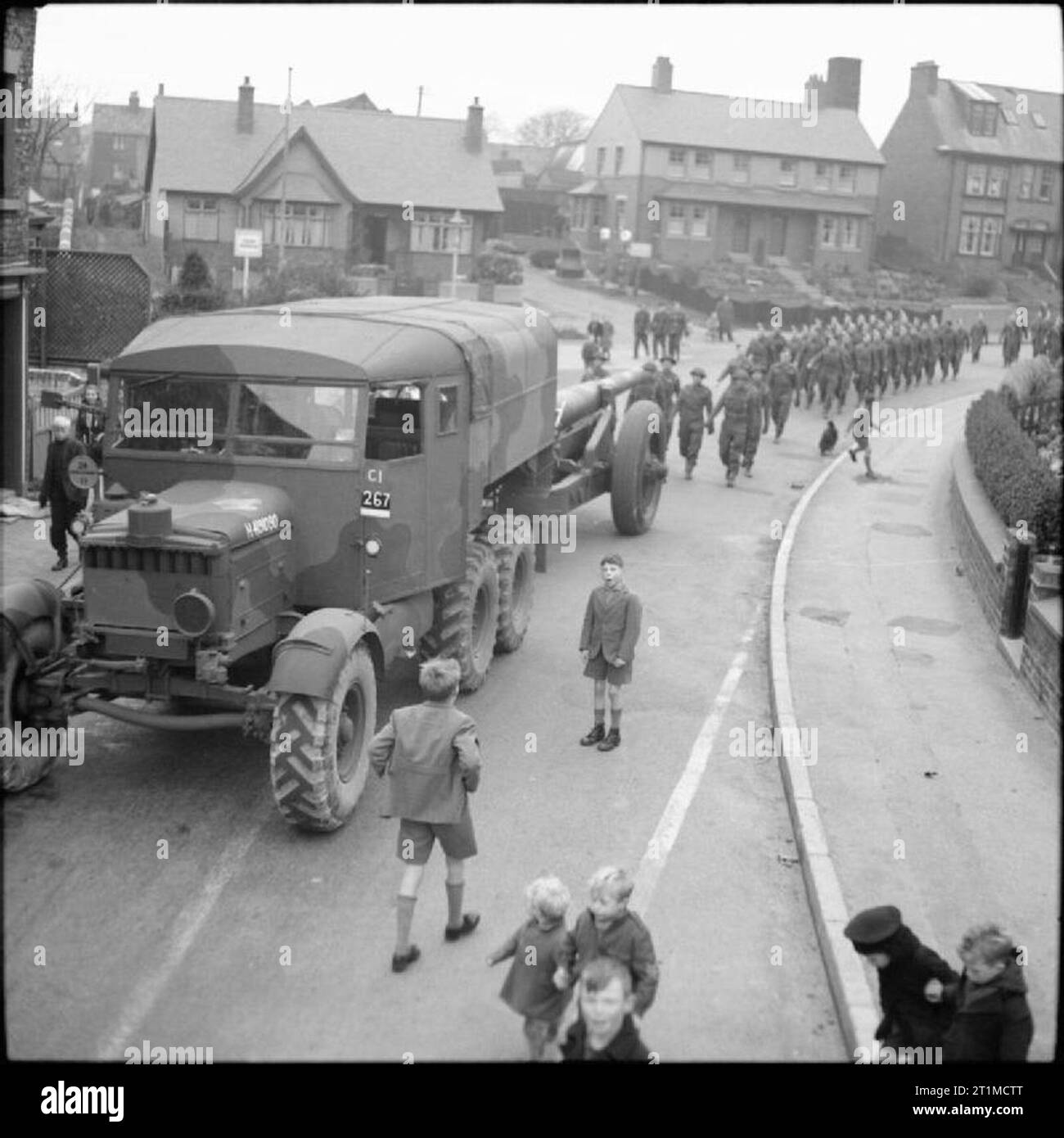 The British Army in the United Kingdom 1939-45 A Scammell Pioneer ...