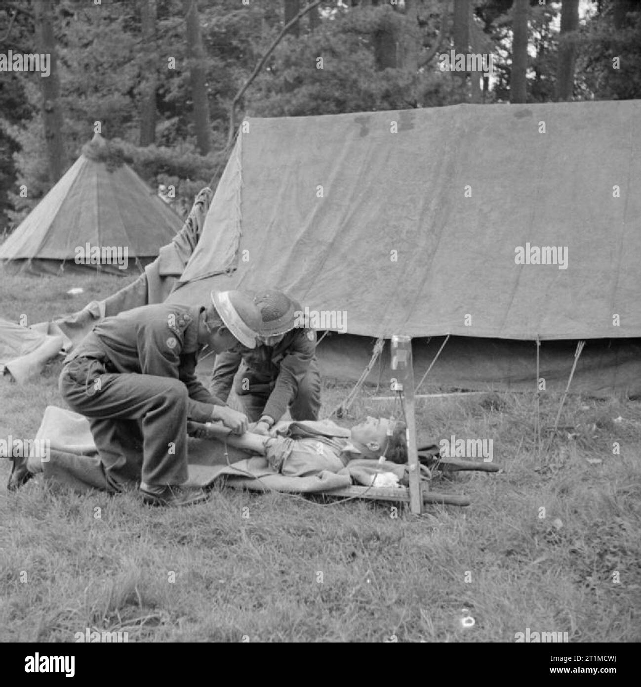 British Medical Services in the Second World War The Medical Chain of ...