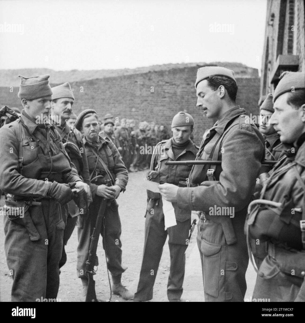 The British Army in the United Kingdom 1939-45 Major Lord Lovat, giving ...