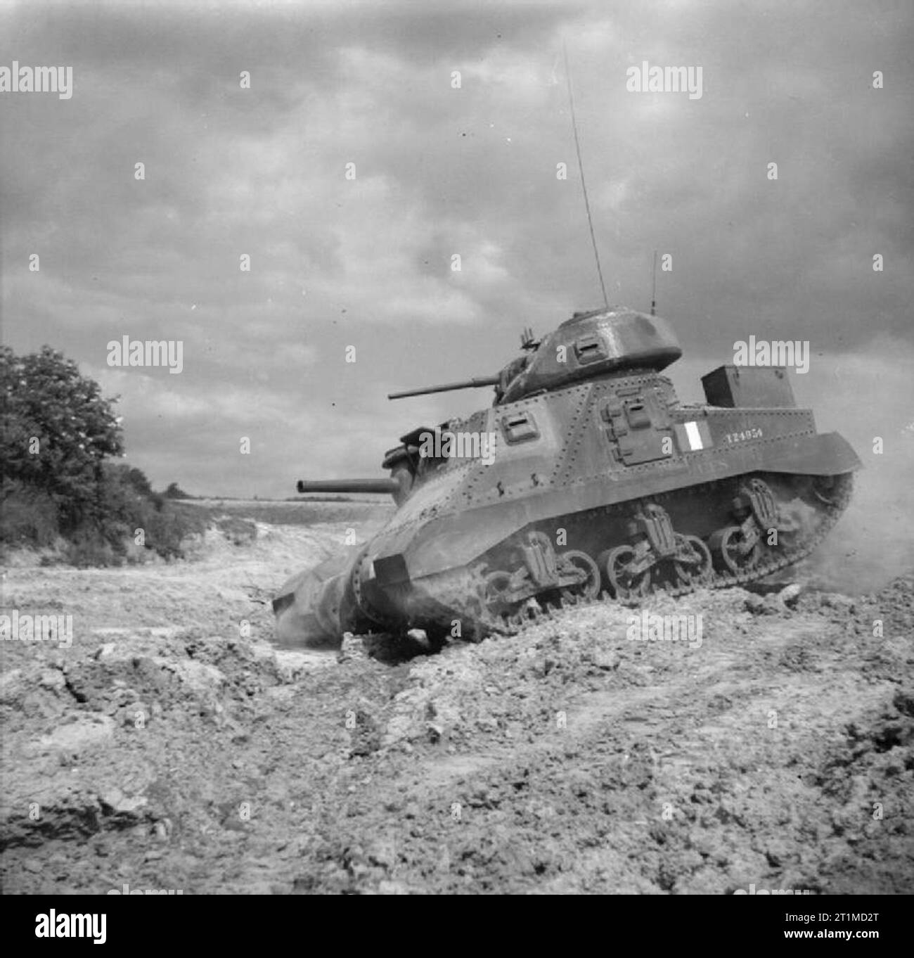 The British Army in the United Kingdom 1939-45 M3 Grant tank on test at ...