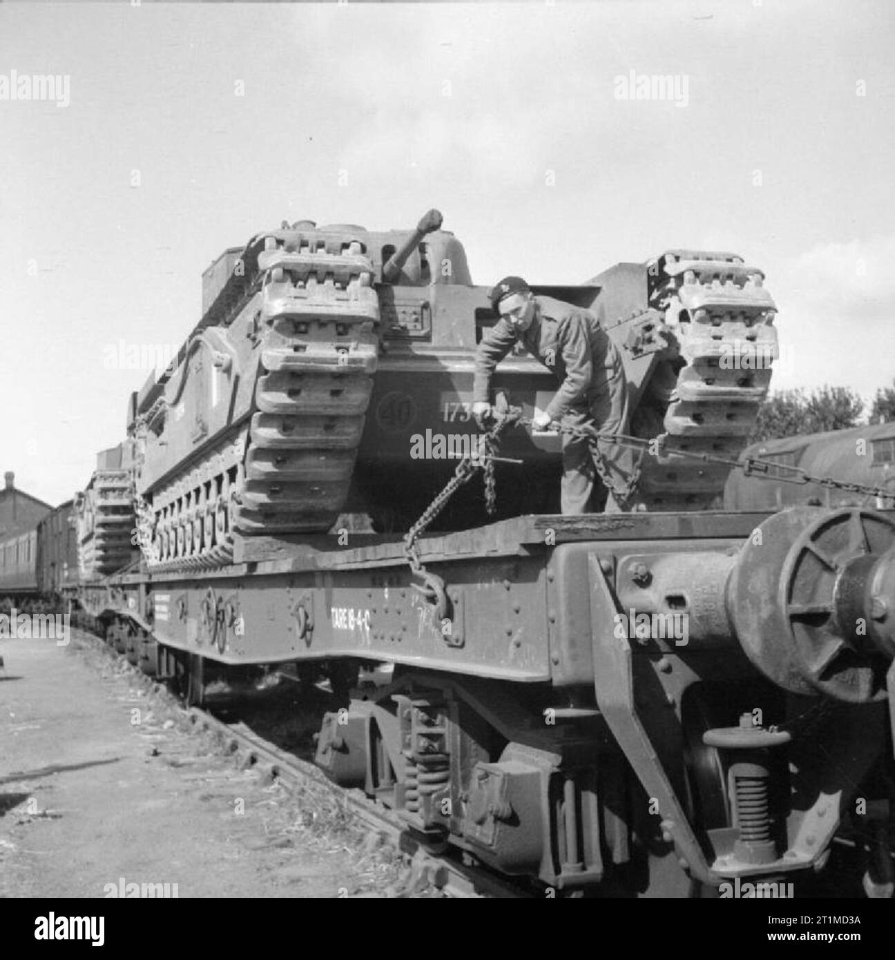 The British Army in the United Kingdom 1939-45 Churchill tanks ...
