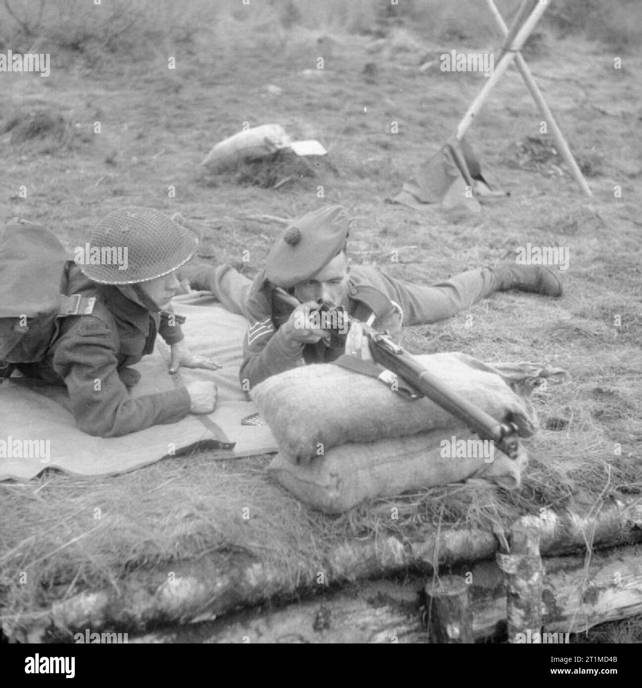 The British Army in the United Kingdom 1939-45 A sergeant instructor ...