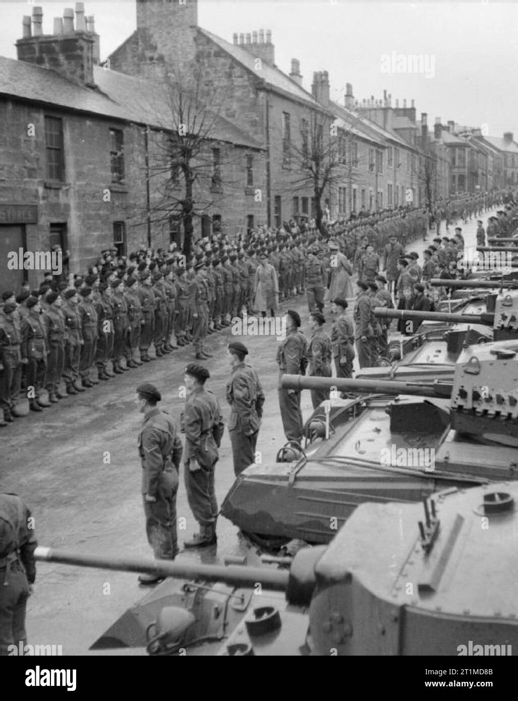 The British Army in the United Kingdom 1939-45 The King inspects a line ...