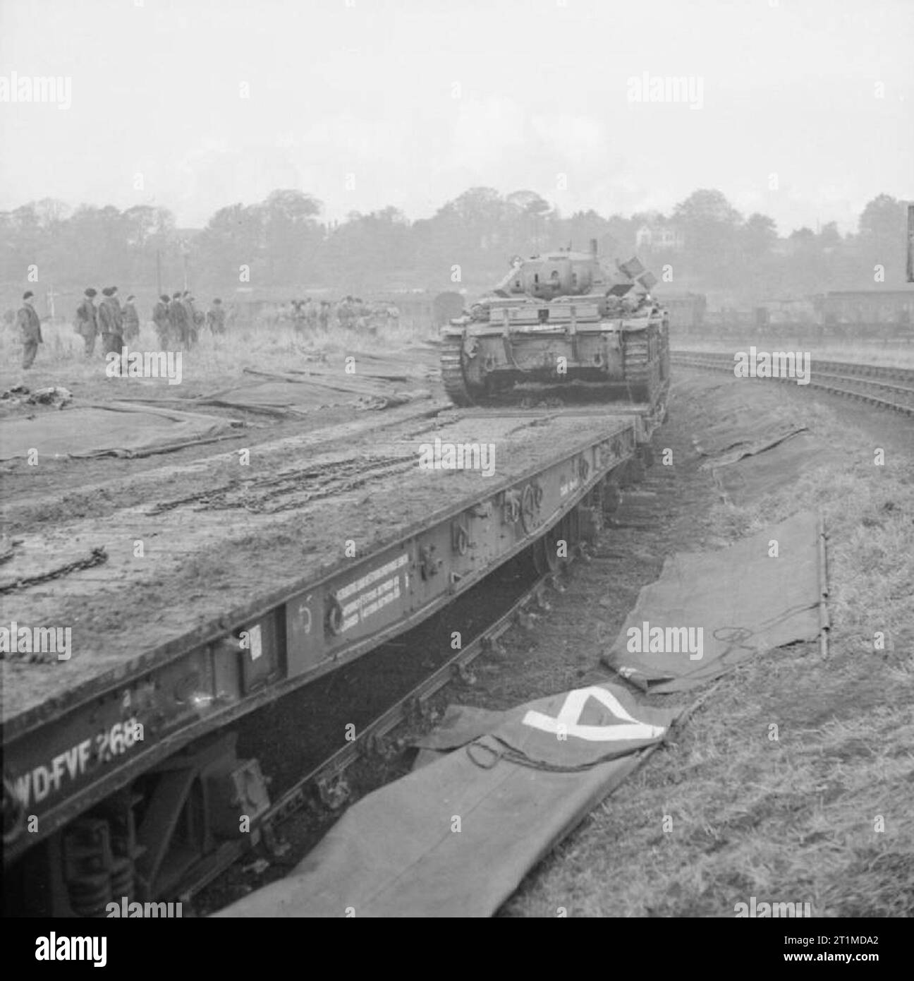 The British Army in the United Kingdom 1939-45 Covenanter tank ...