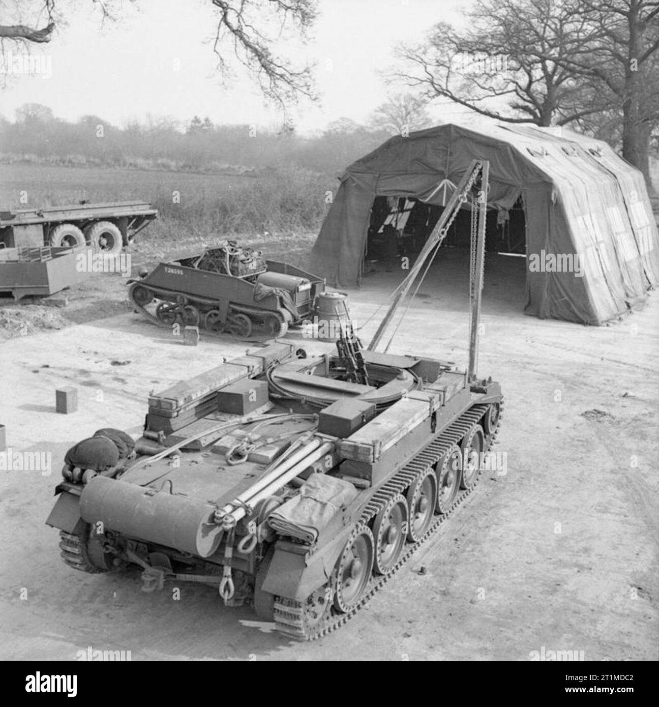 The British Army in the United Kingdom 1939-45 Crusader ARV with A ...