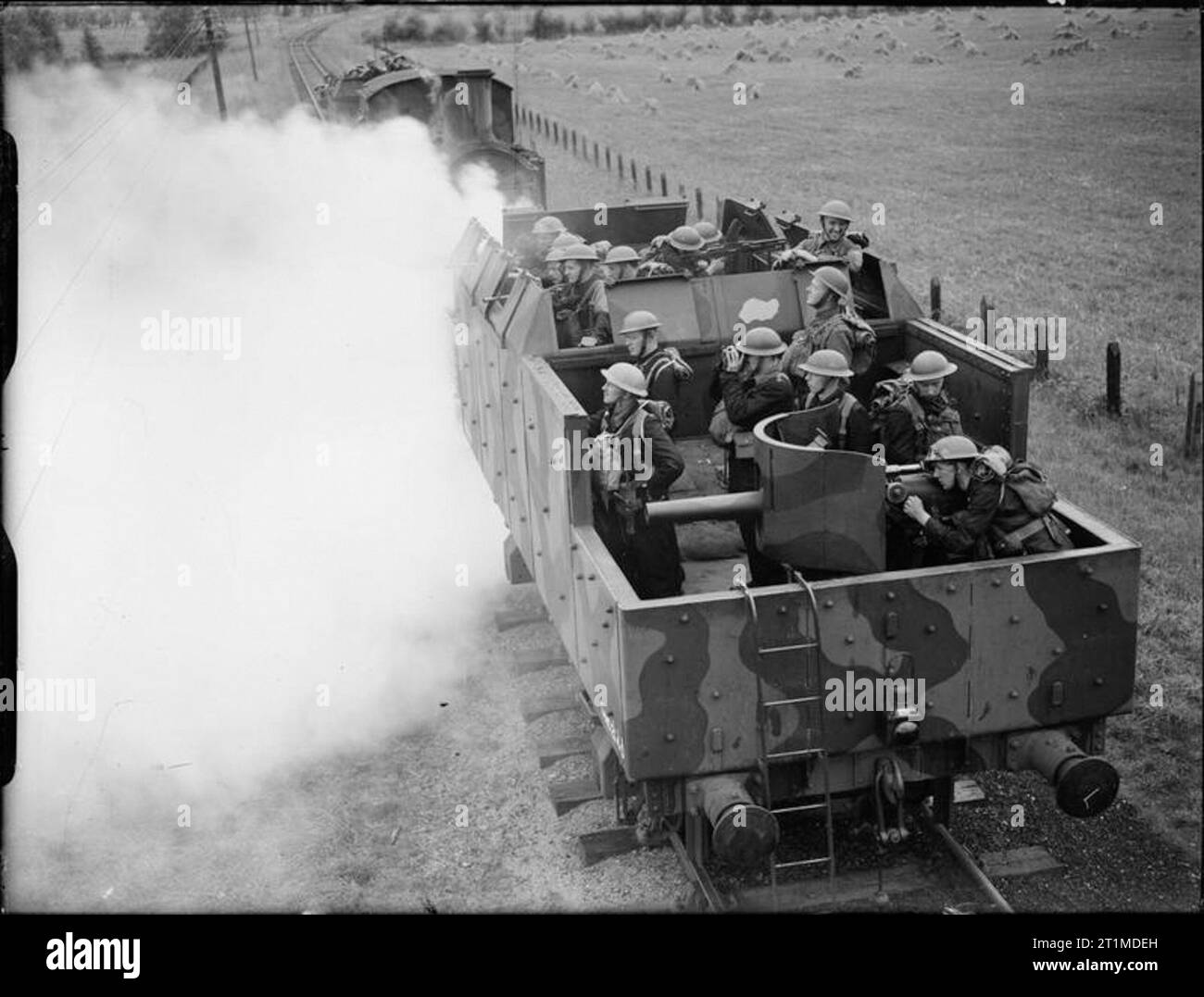 The British Army in the United Kingdom 1939-45 An armoured train, armed ...