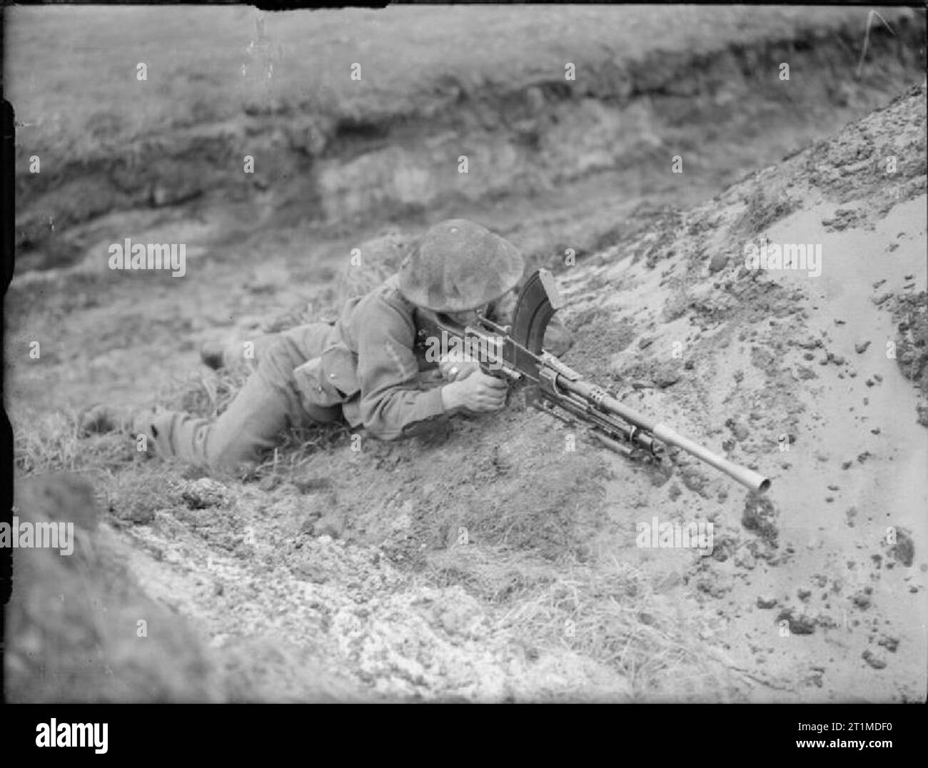 The British Army in the United Kingdom 1939-45 Bren gunner of the ...