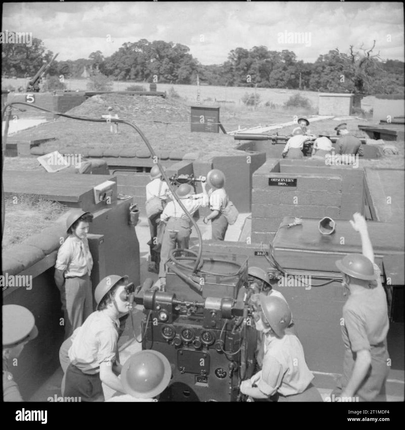 The British Army in the United Kingdom 1939-45 ATS girls operate ...