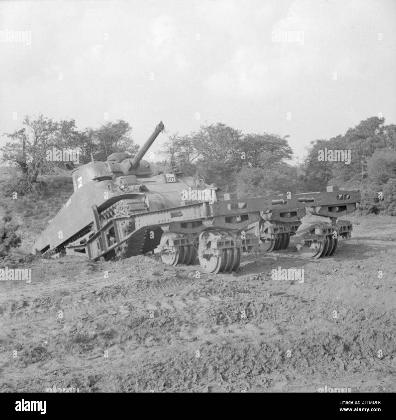The British Army in the United Kingdom 1939-45 Sherman of 79th Armoured ...
