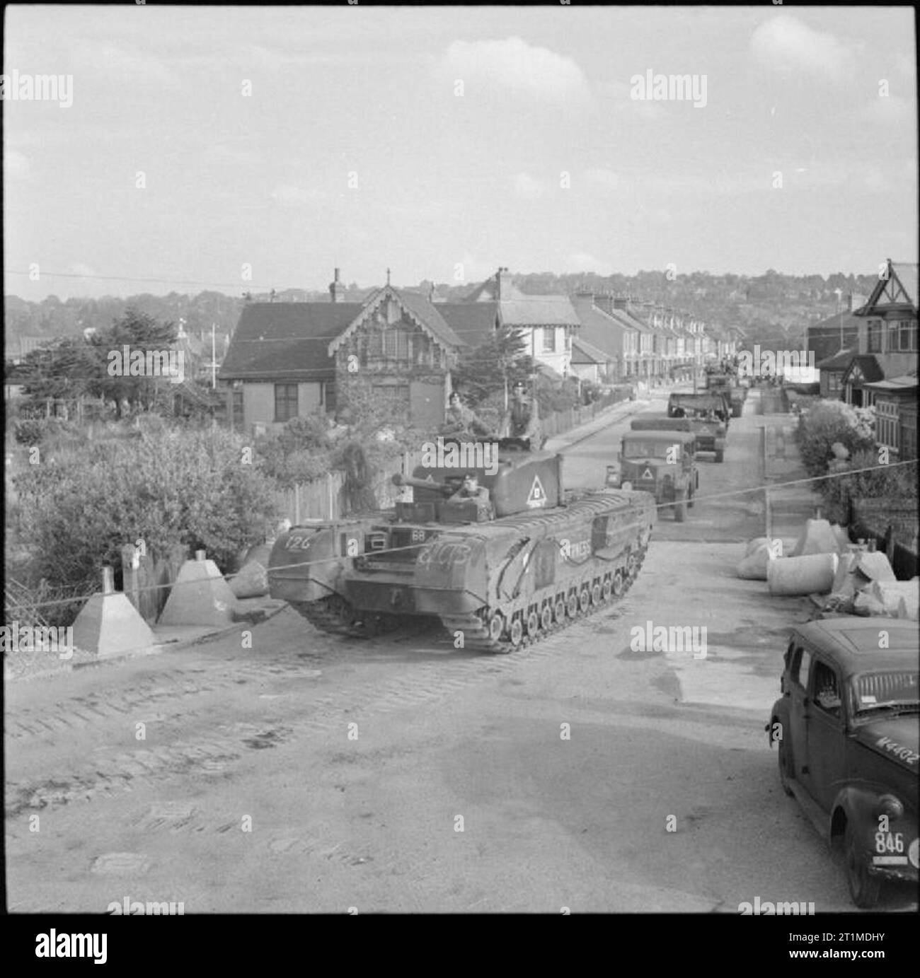 The British Army in the United Kingdom 1939-45 Churchill tanks and ...