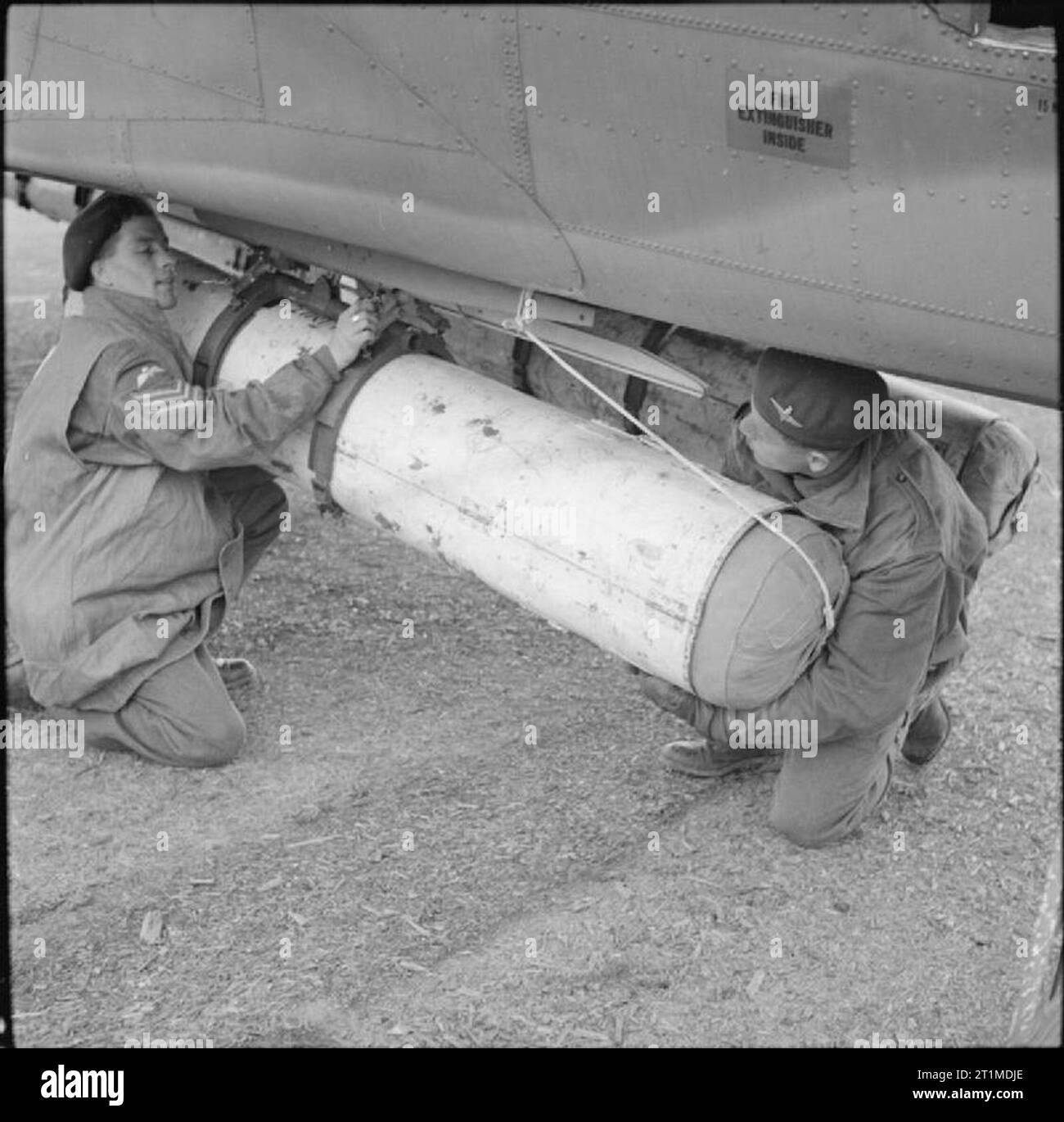 The British Army in the United Kingdom 1939-45 Paratroopers attach an ...