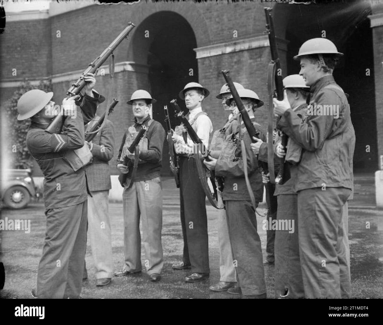 Royal irish rifles Black and White Stock Photos & Images - Alamy
