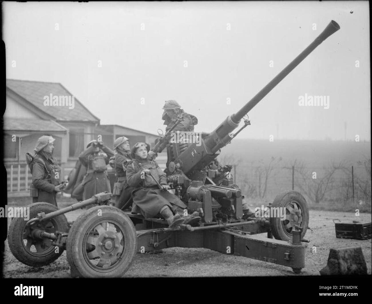 The British Army in the United Kingdom 1939-45 40mm Bofors anti ...