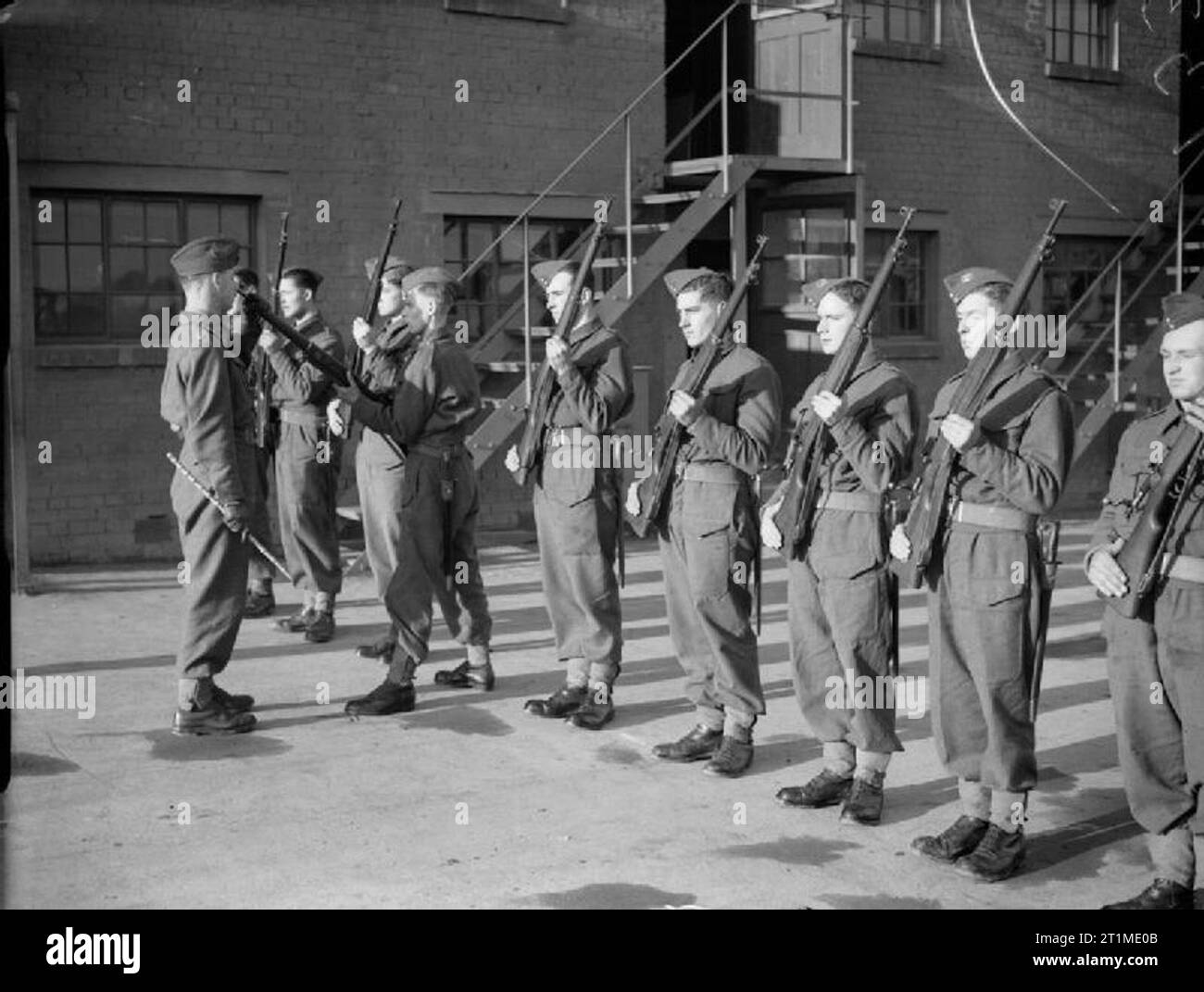 The British Army in the United Kingdom 1939-45 Rifle inspection for men ...