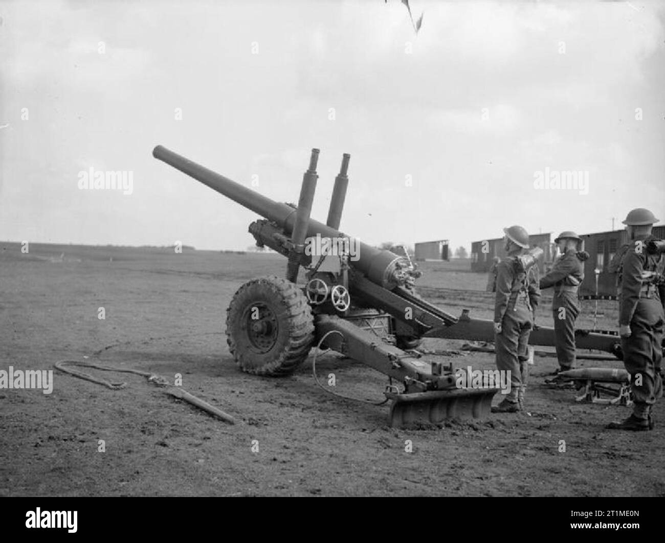 The British Army in the United Kingdom 1939-45 5.5-inch medium gun ...