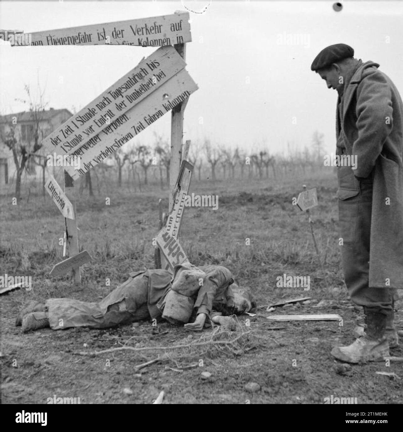 The Campaign in Italy 1944 A soldier of 2nd New Zealand Division looks ...