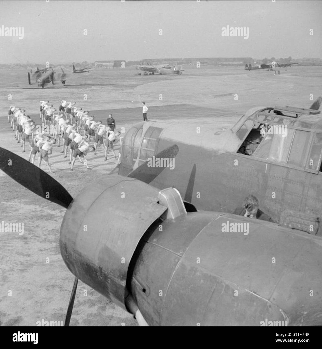 The Parachute Regiment in Training, Ringway, August 1942 Paratroopers ...