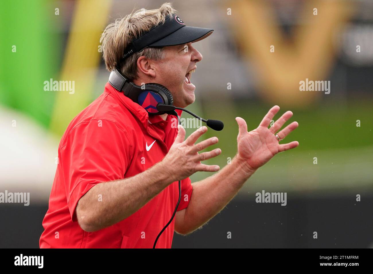 Georgia head coach Kirby Smart yells at his players from the sideline ...