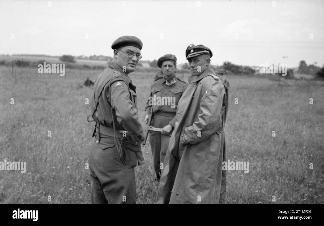 The Schutzstaffeln (ss) A young SS officer among the first prisoners to ...