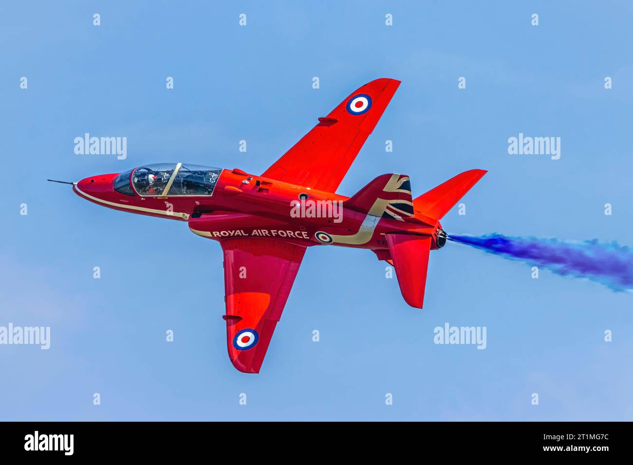 Red arrow british royal hi-res stock photography and images - Alamy