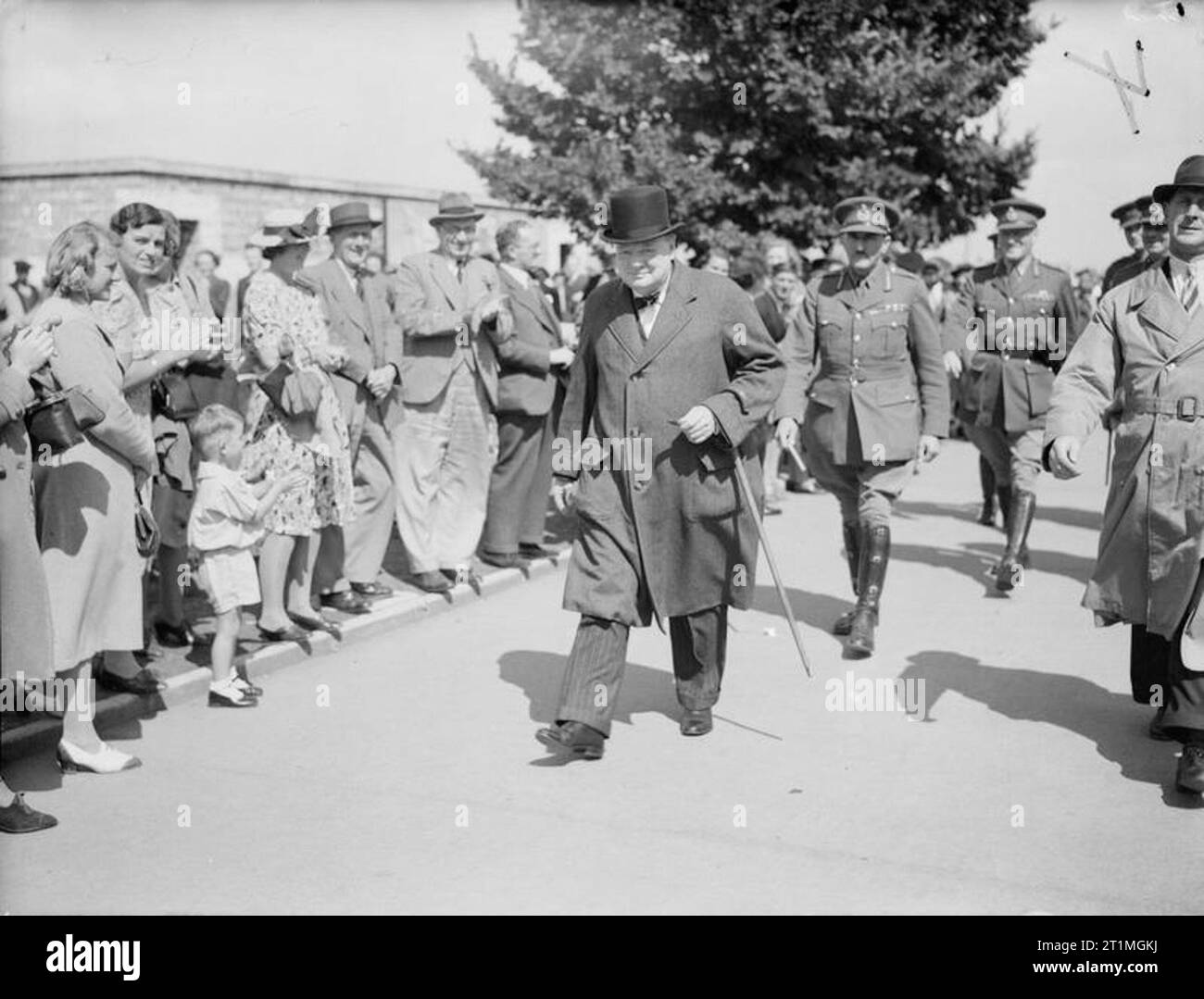 Winston Churchill As Prime Minister 1940-1945 Home Front: Churchill ...