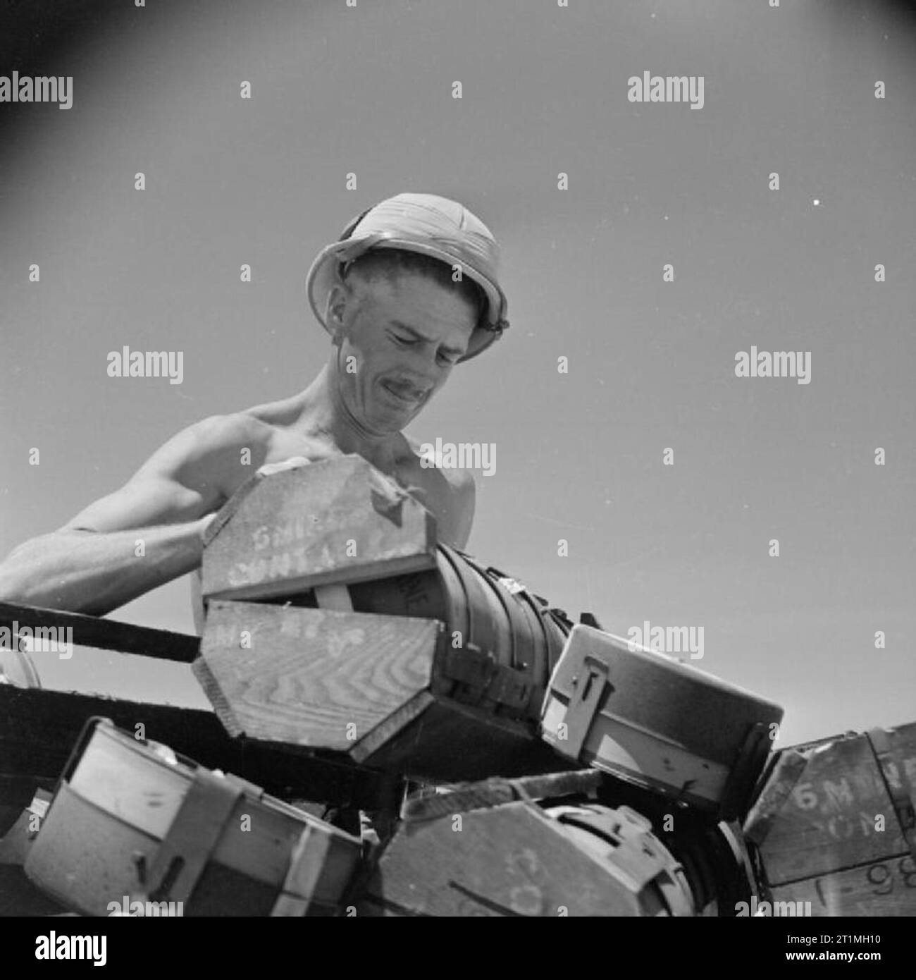 Commonwealth Forces in North Africa 1940-43 A South African sapper ...