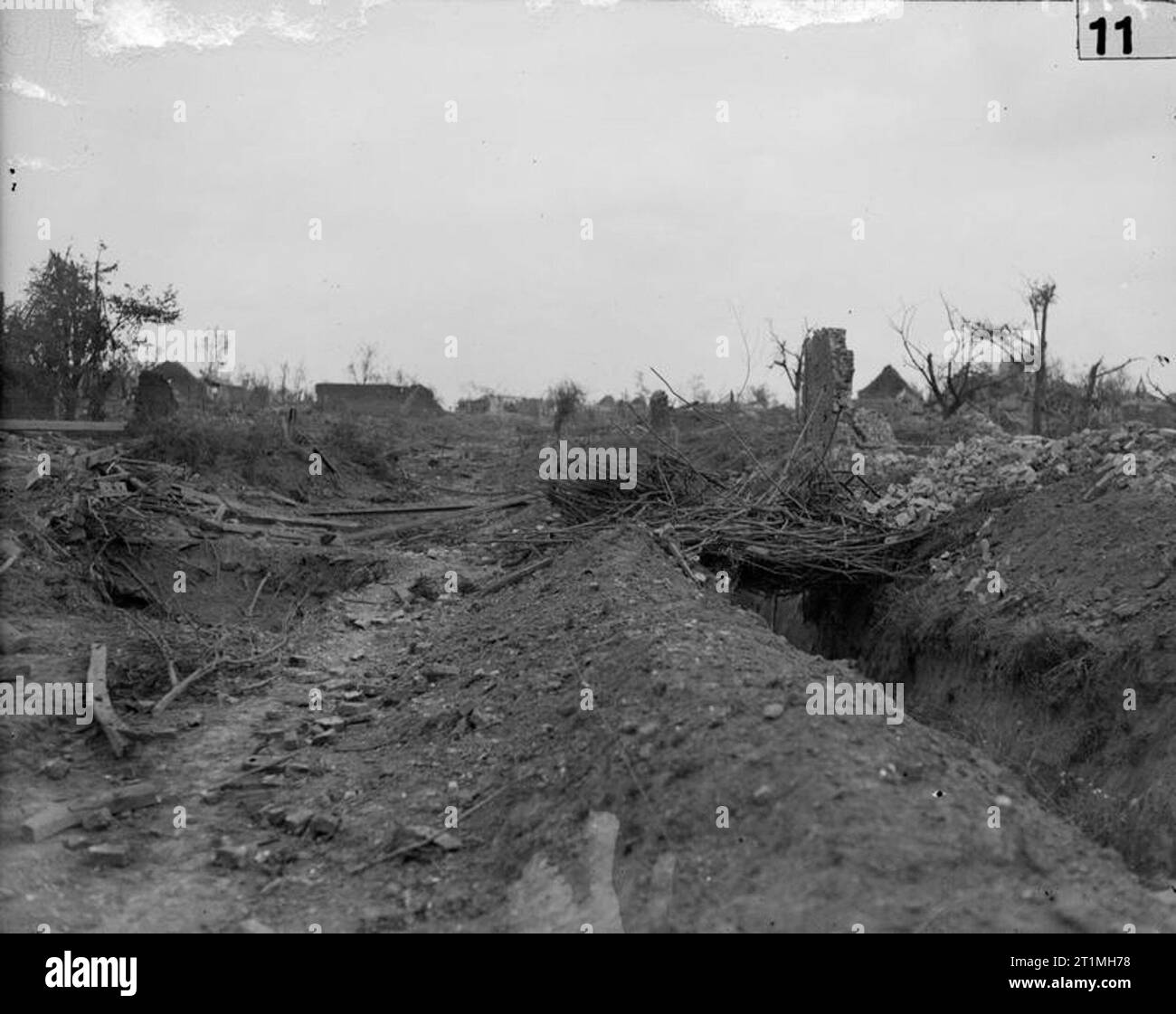The Battle of the Somme, July-november 1916 Battle of Albert. Ruined ...