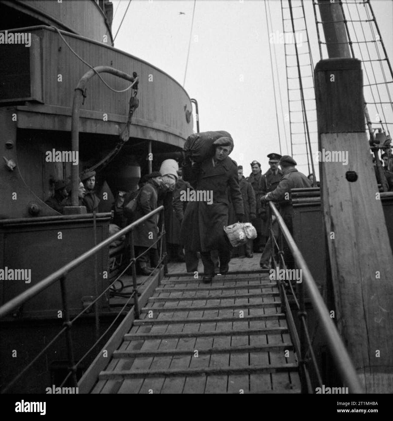 Demobilisation of the British Army The four millionth British soldier ...