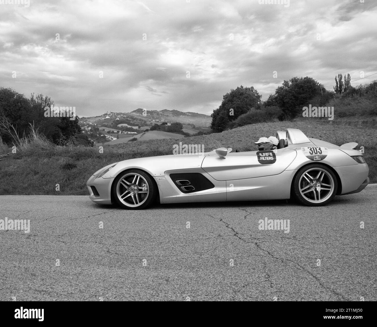 Mercedes benz digital dashboard Black and White Stock Photos & Images ...