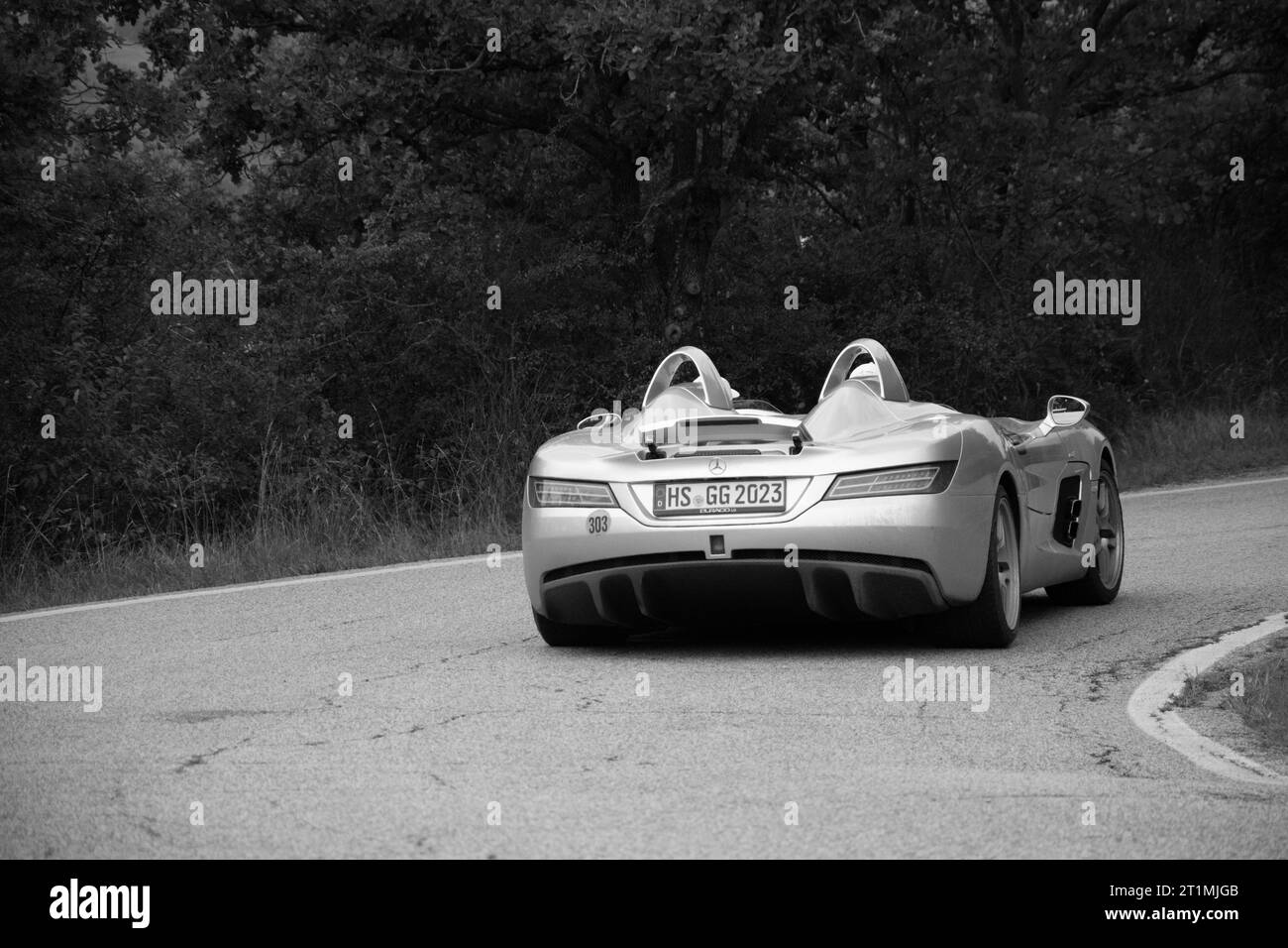 Mercedes benz digital dashboard Black and White Stock Photos & Images ...