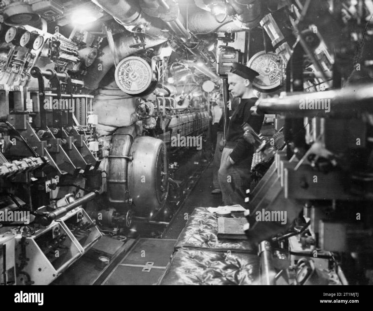 The Royal Navy during the Second World War On board the submarine HMS ...