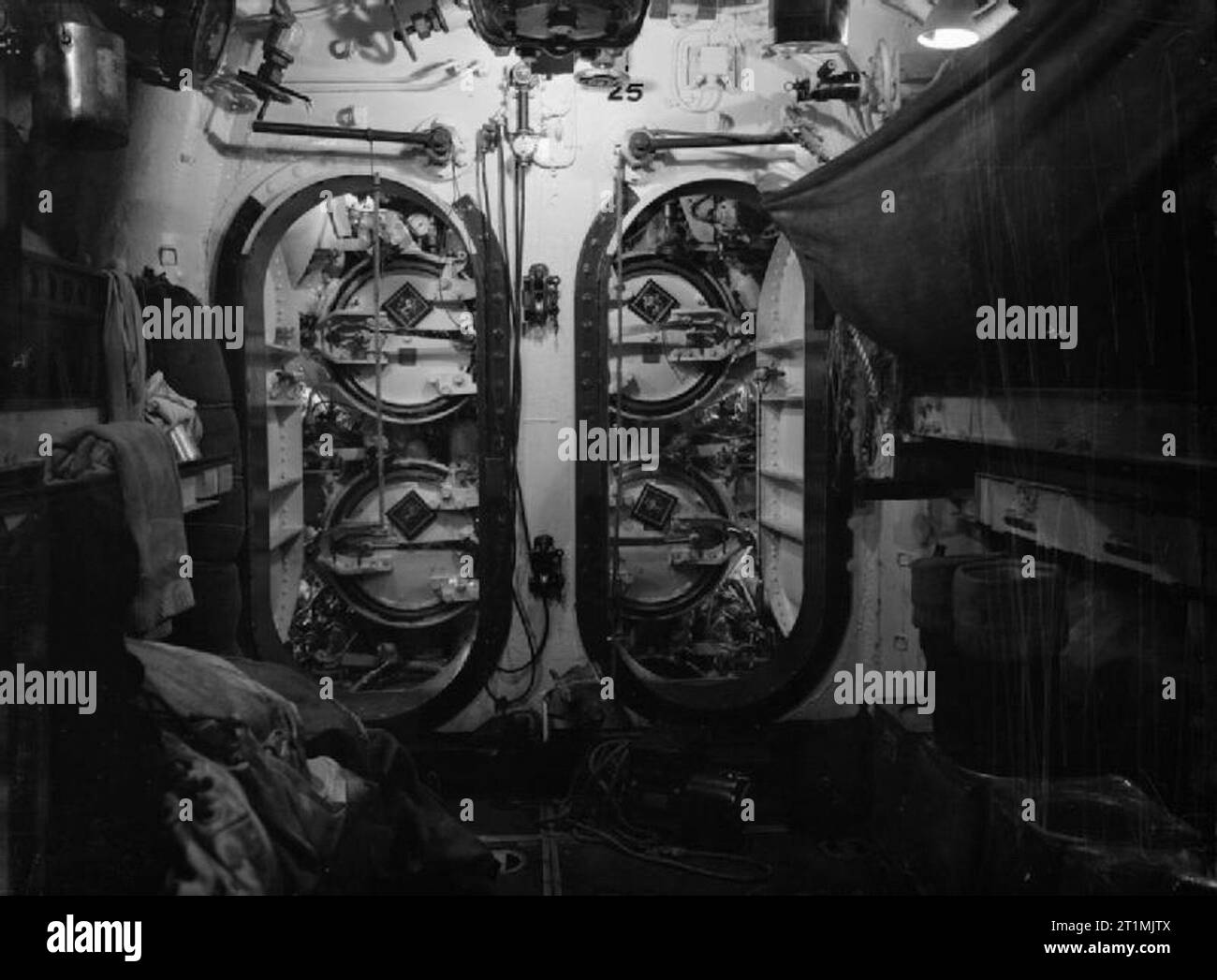 The Royal Navy during the Second World War On board the submarine HMS ...