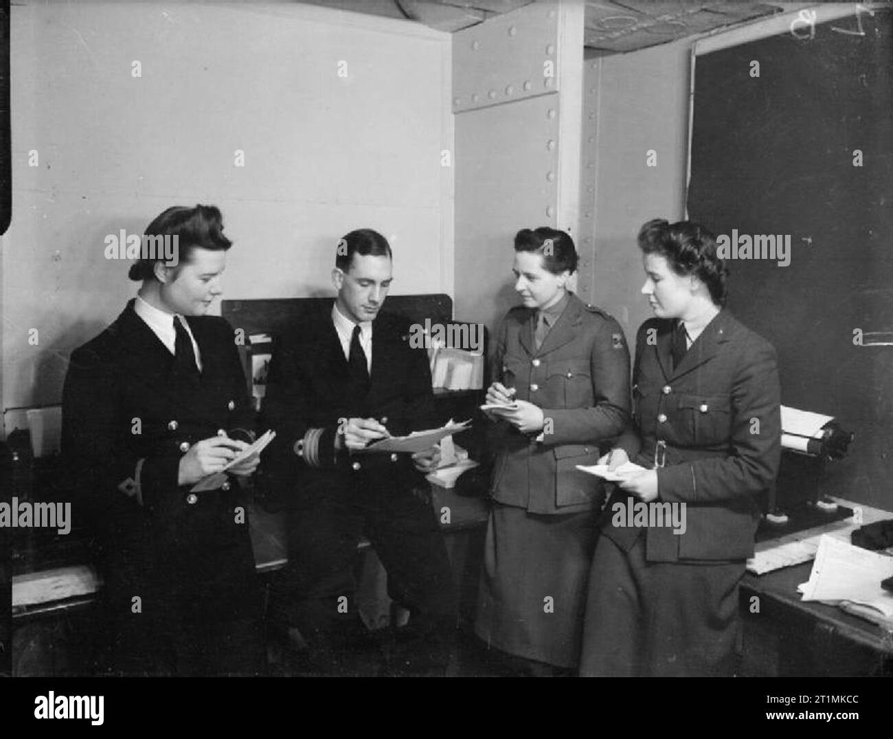 Stanning Black and White Stock Photos & Images - Alamy