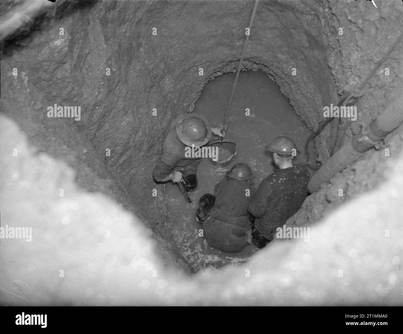 Disposal of 1000 Kg German Bomb. 11 and 12 January 1943, Devonport ...