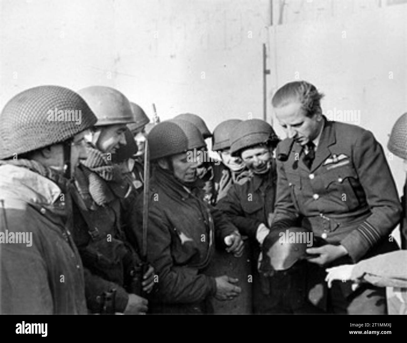 German parachute troops captured hi-res stock photography and images ...