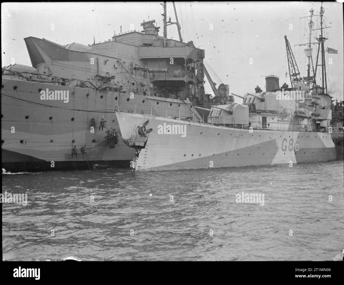 The Royal Navy during the Second World War Bow of HMS MUSKETEER showing ...