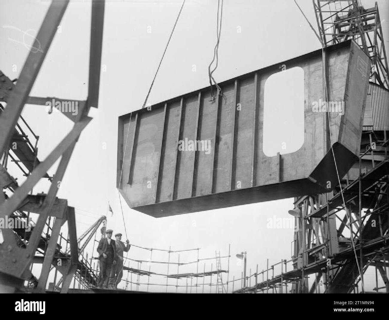 The Royal Navy during the Second World War Shipbuilding: A coffer dam ...