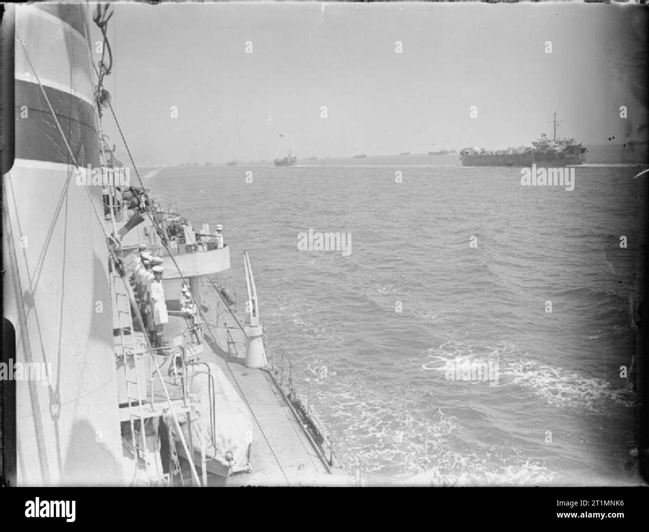 The Royal Navy during the Second World War Men of HMS KIMBERLEY line ...