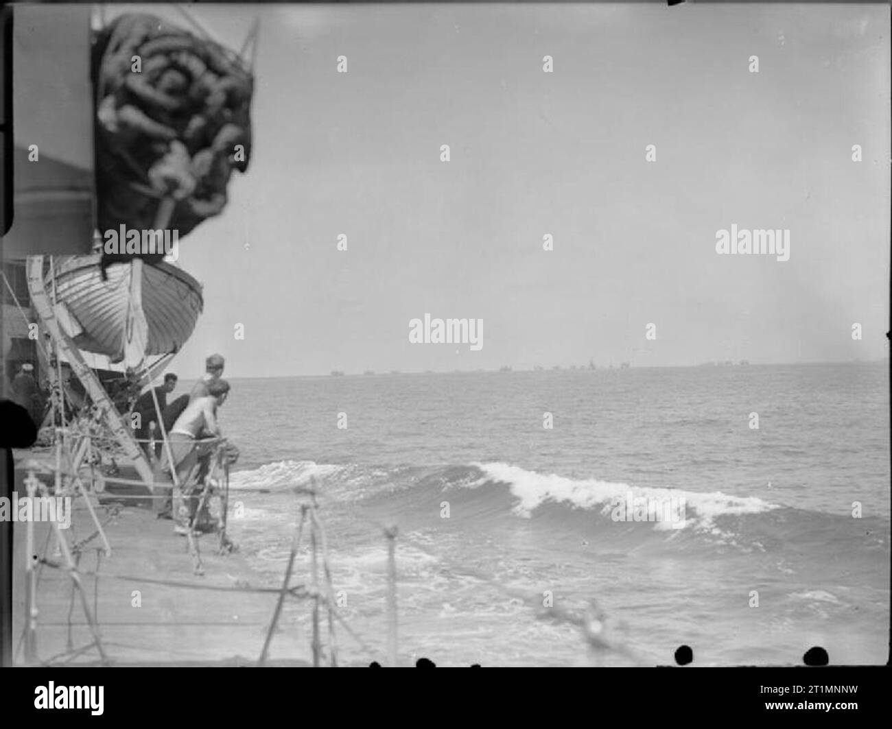 The Royal Navy during the Second World War Men of HMS LOOKOUT watching ...