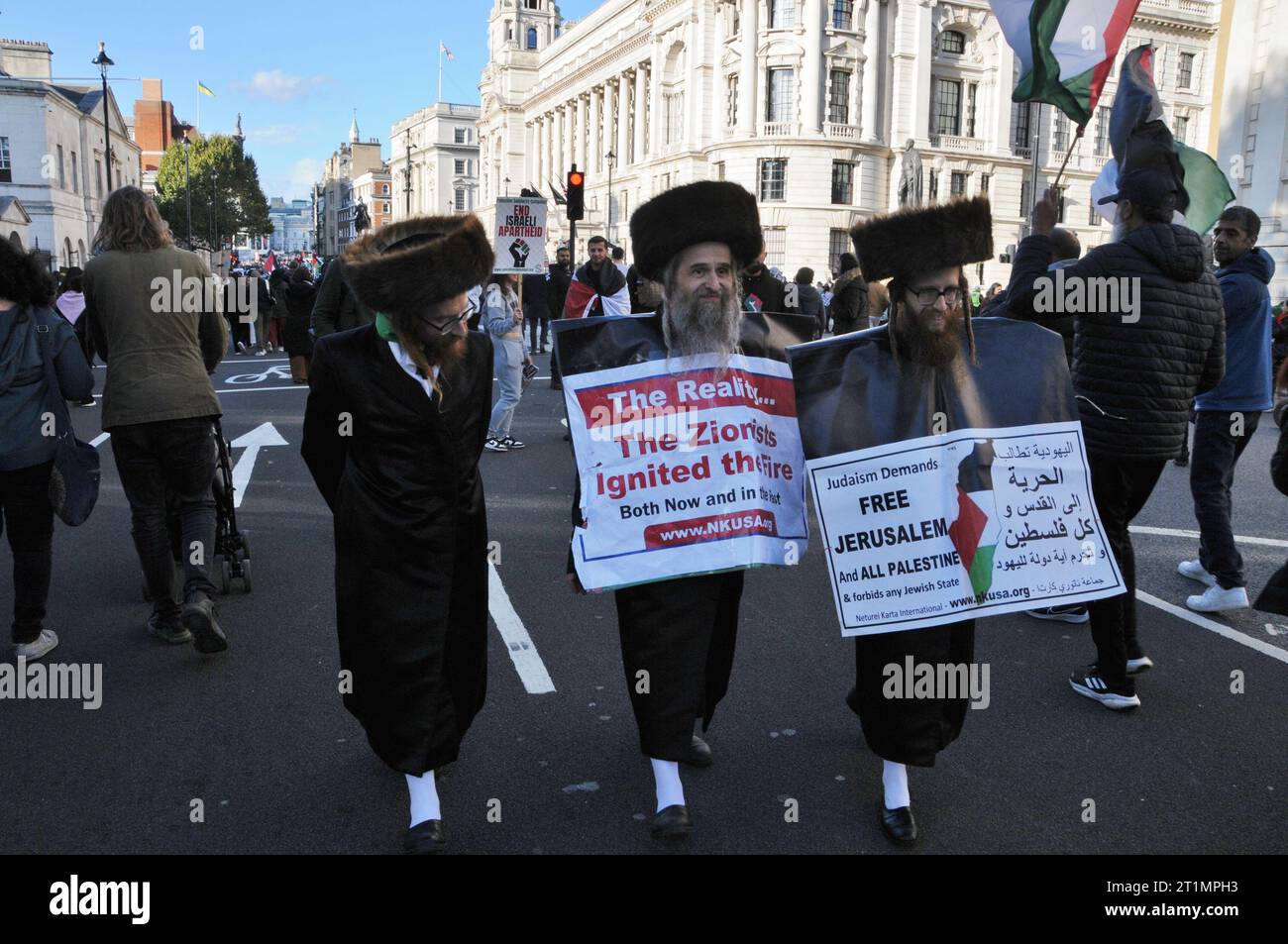 Orthodox Jewish Men Support Liberation for Palestinians at London's ...