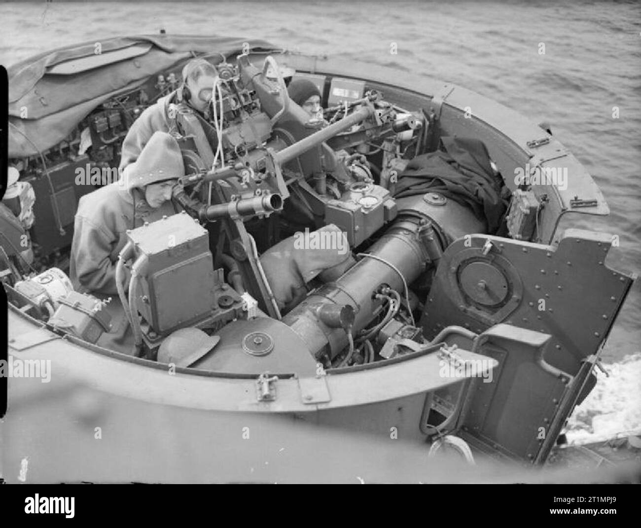The Royal Navy during the Second World War A director for the 5.25 inch ...