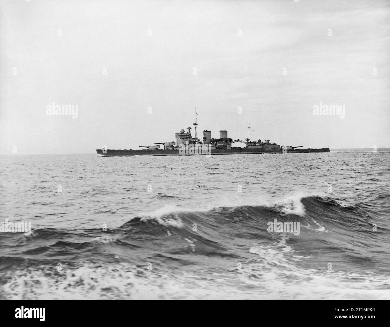 The Royal Navy during the Second World War The battlecruiser HMS RENOWN ...