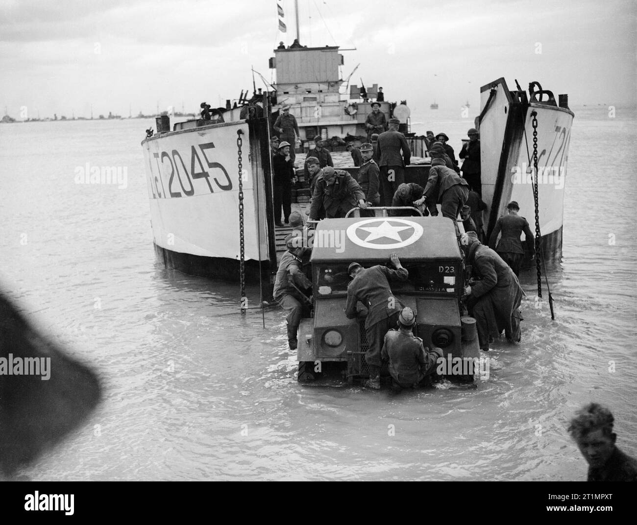 German ww2 landing craft hi-res stock photography and images - Alamy