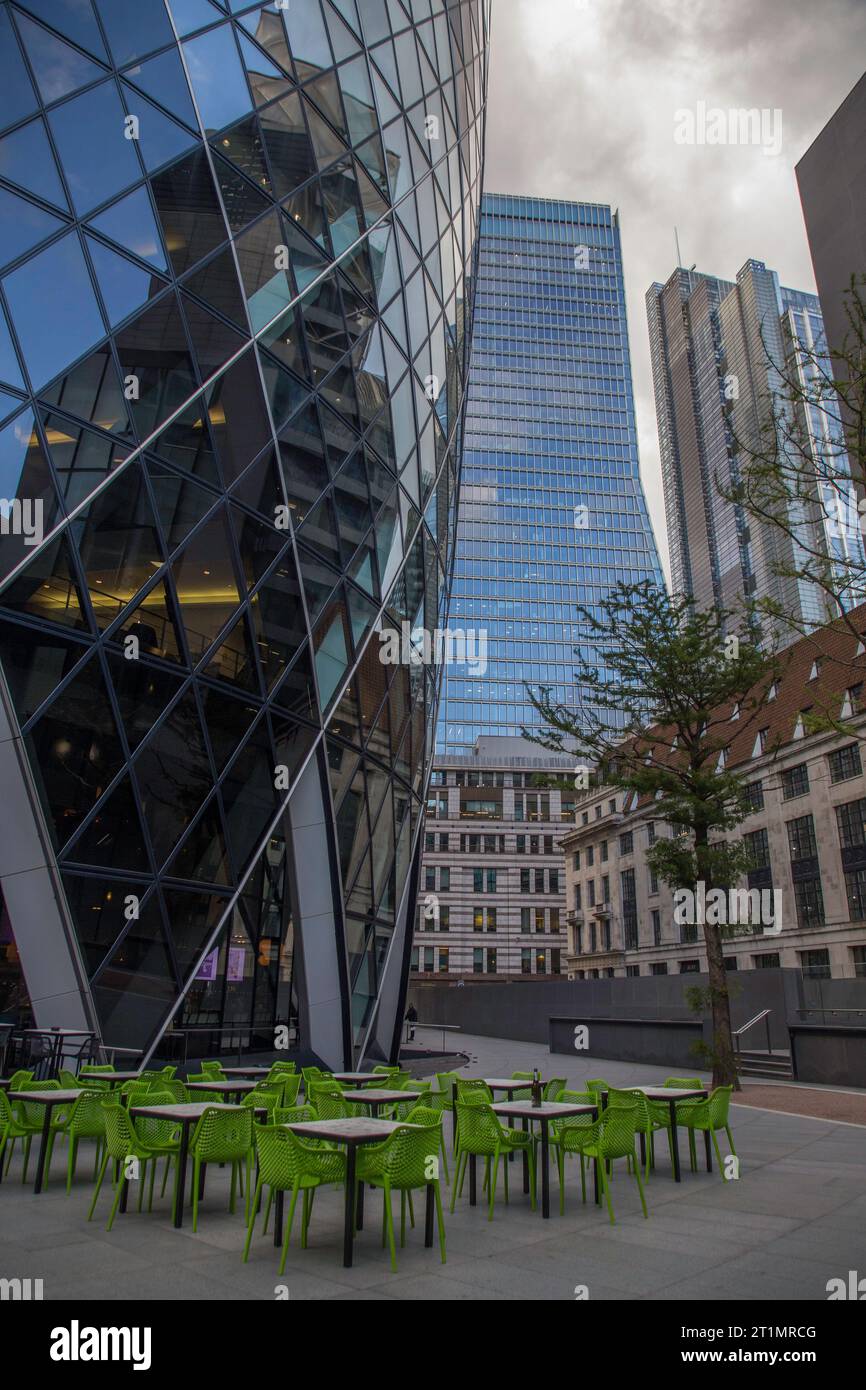 Stormy urban architecture hi-res stock photography and images - Alamy